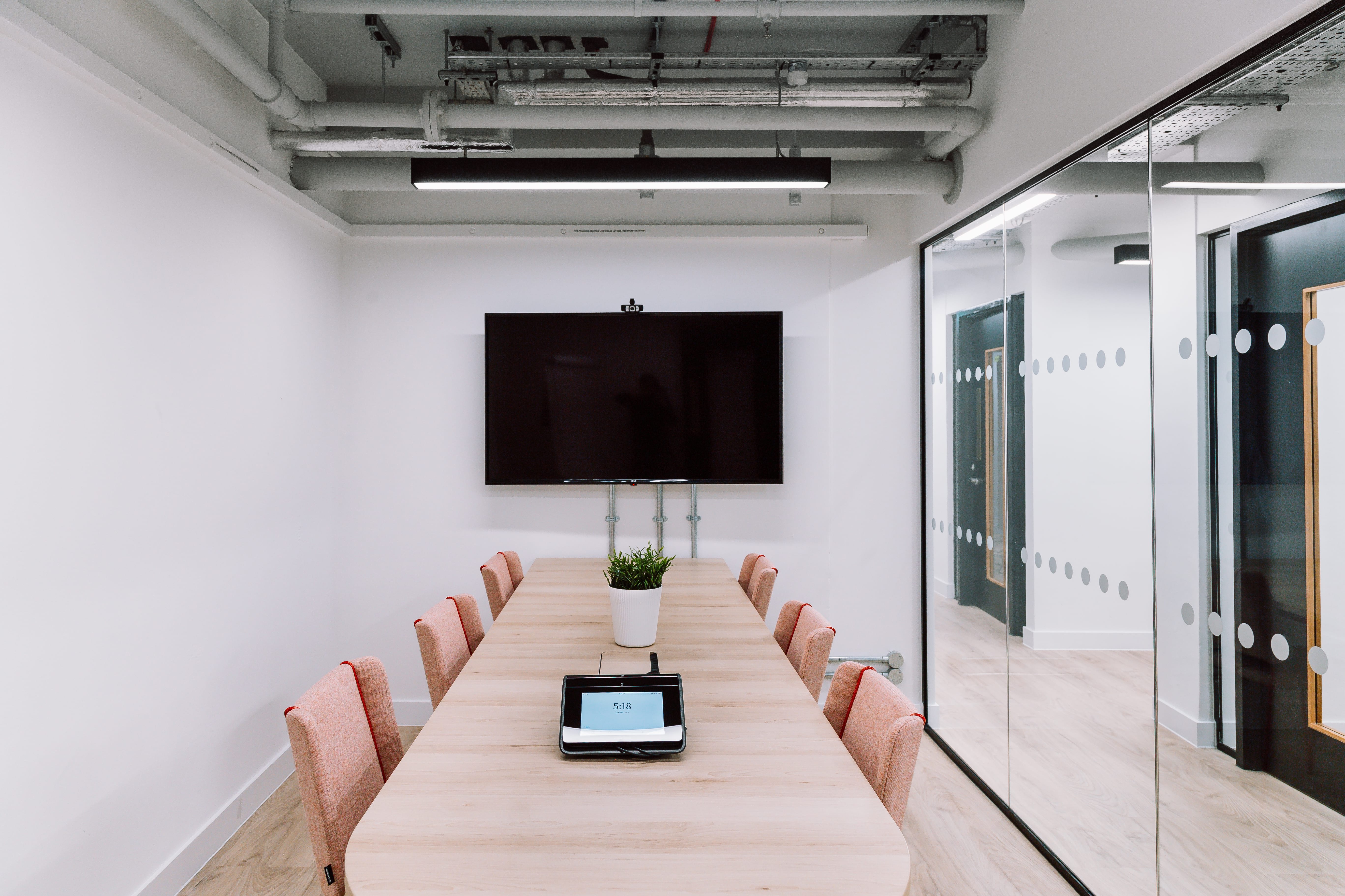 Book Alto at Huckletree Soho. A London Venue for Hire – HeadBox