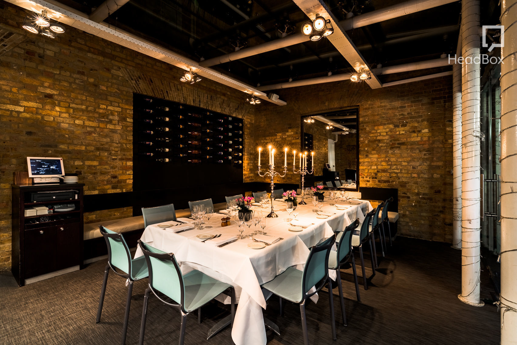 Book Conservatory, Manicomio Chelsea (London) – HeadBox