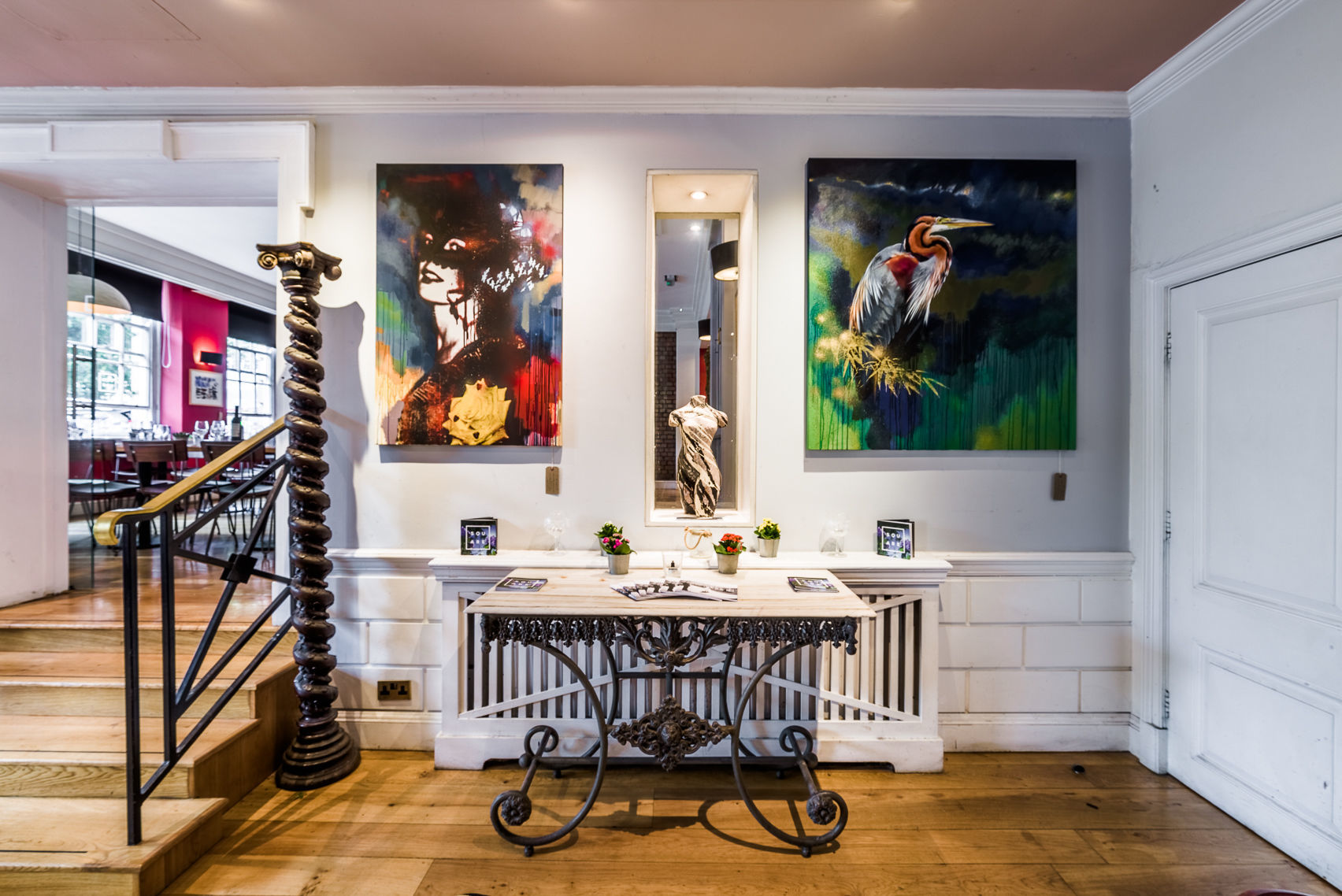 Book The Lounge, The Square Club (Bristol) – HeadBox