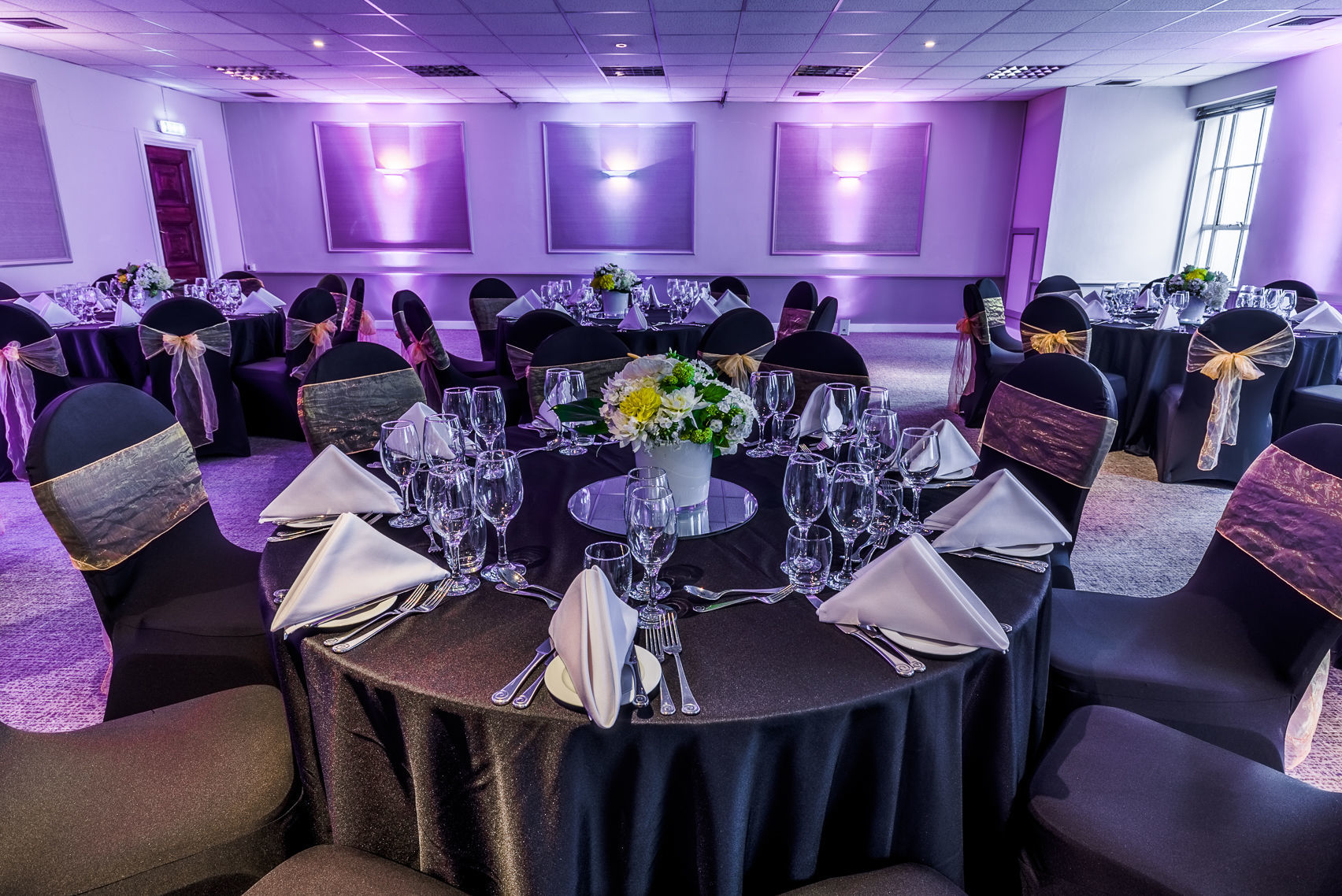 Book Dorset, De Vere Grand Connaught Rooms (London) – HeadBox