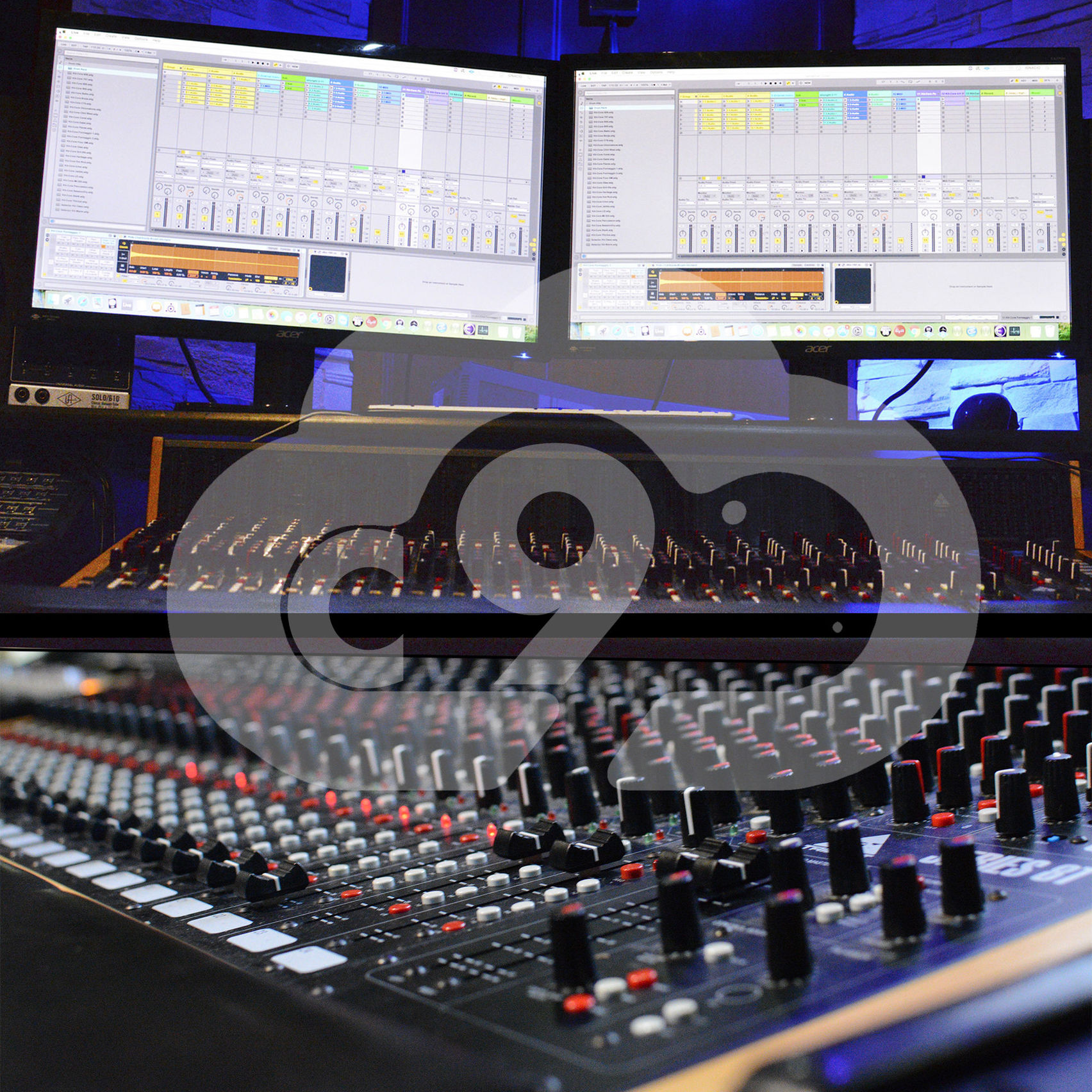 Book Music Studio , Cloud 9 (London) – HeadBox